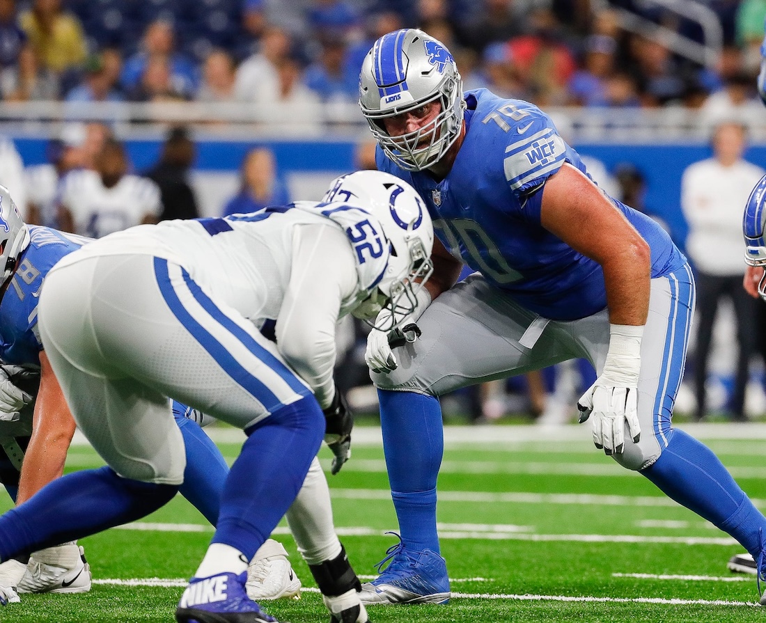 The Tallest Players in the NFL - Top 10 Tallest Players in NFL History