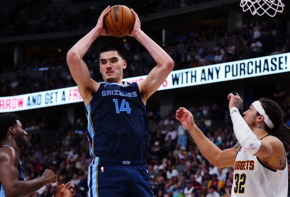 The Tallest Players in the NBA - Top 10 Tallest Players in NBA History